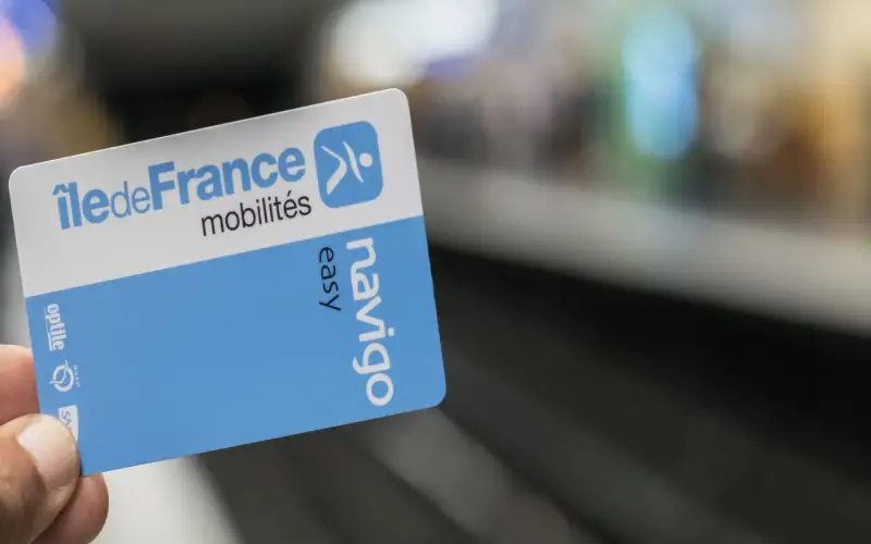 Le Pass Navigo : Les nouveaux tarifs des transports en Île-de-France en ...